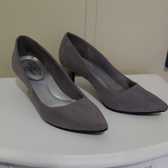 dexflex comfort | Shoes | Dexflex Comfort Gray Heels | Poshmark